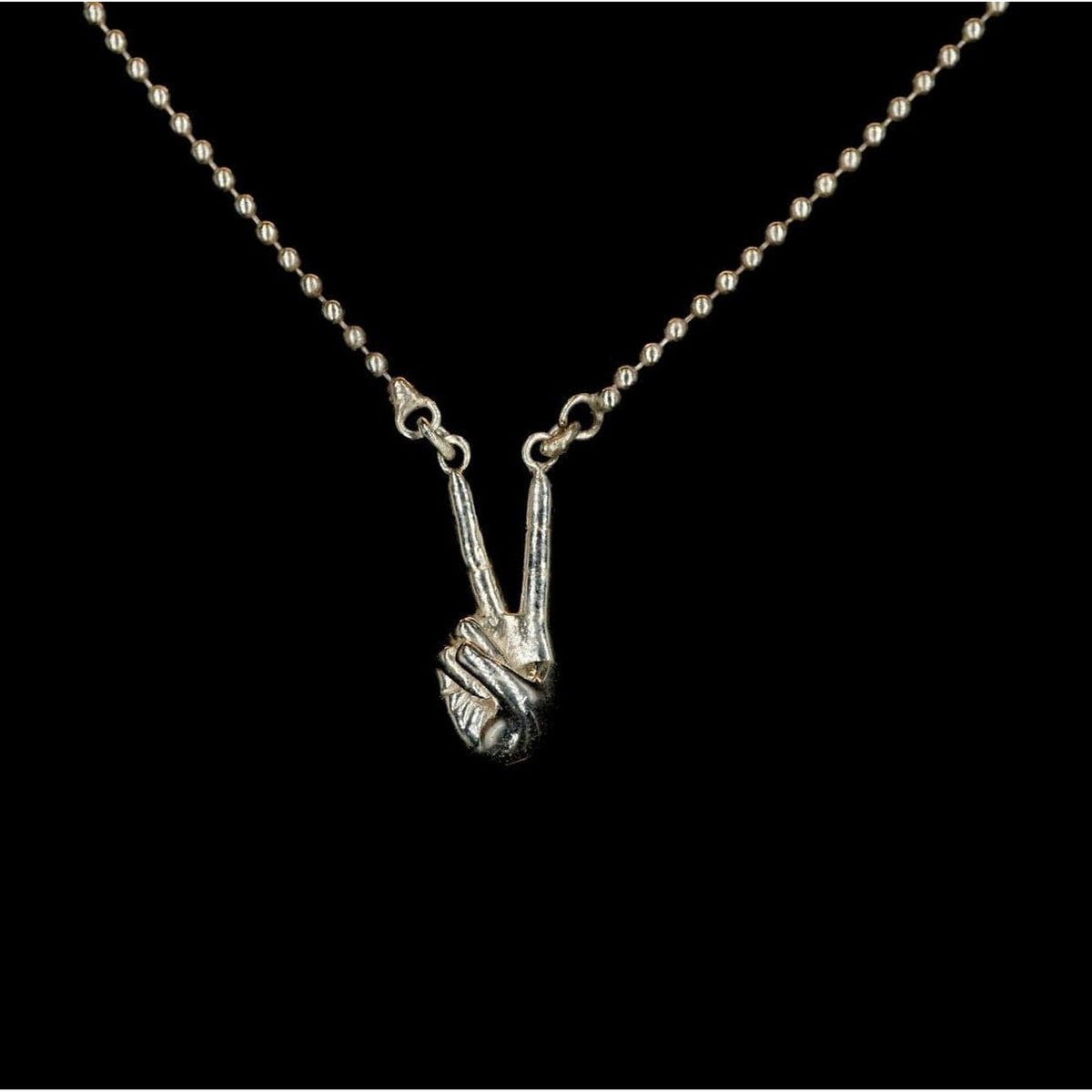 PEACE ROCKS HAND – Rock and Jewel